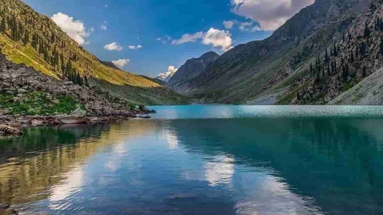 16 Top Mind Blowing Lakes in Swat | Lovin Pakistan